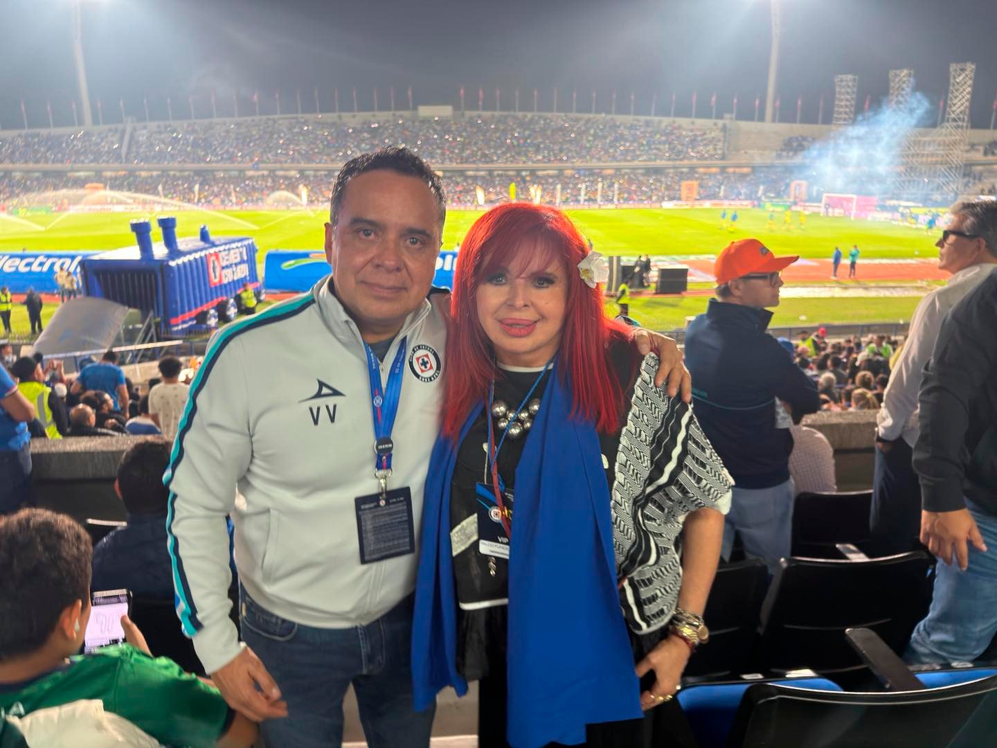 racias de corazón a Víctor Velázquez Rangel, presidente de la ...